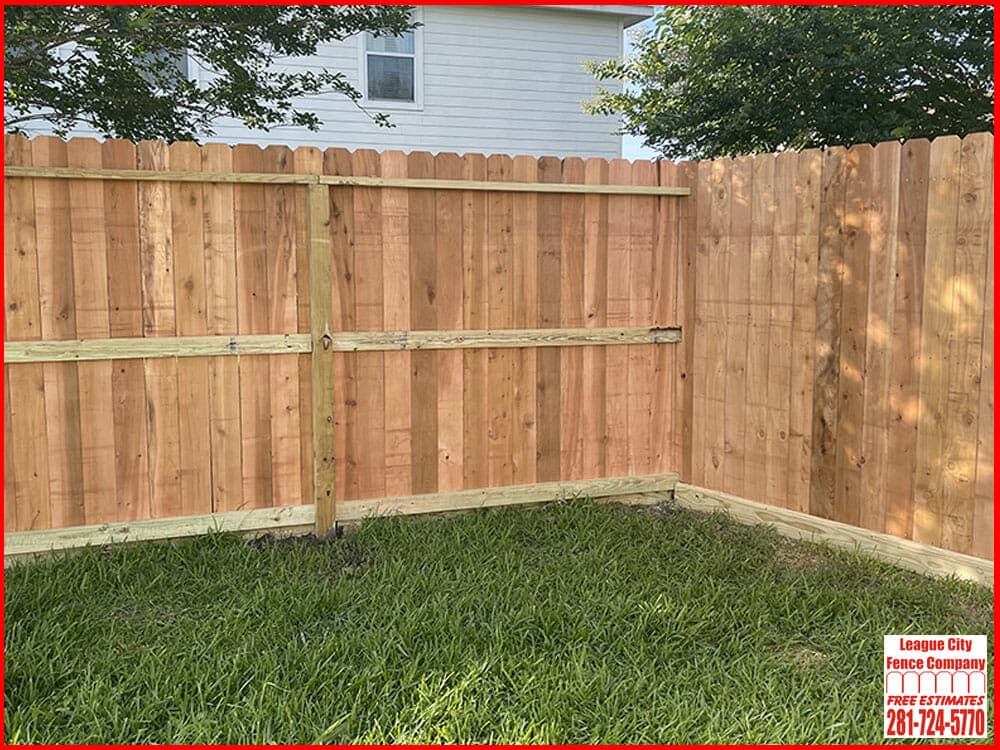 League City Fence Company - Fence Contractor - Fence Builder - Install